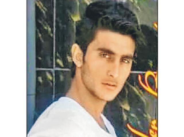 Gangster Davinder Bambiha booked for planning loot | Hindustan Times