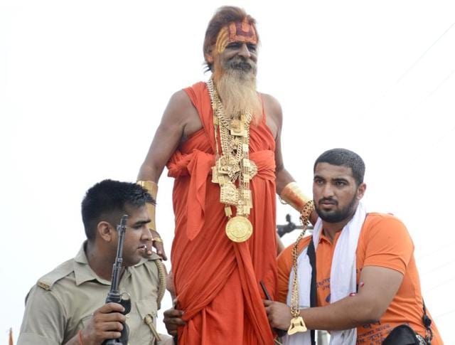 ‘Golden Baba’ heads towards Delhi | Hindustan Times