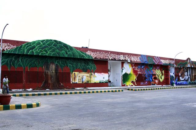 Prison inmates paint their walls in colours of Independence | Hindustan ...