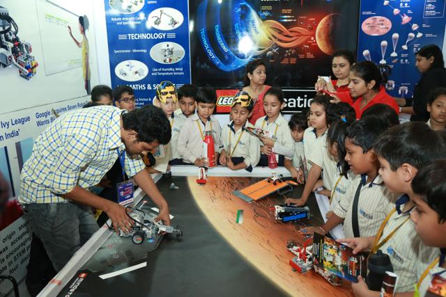 Science bhi, fun bhi: A fest that makes the subject cool | Hindustan Times