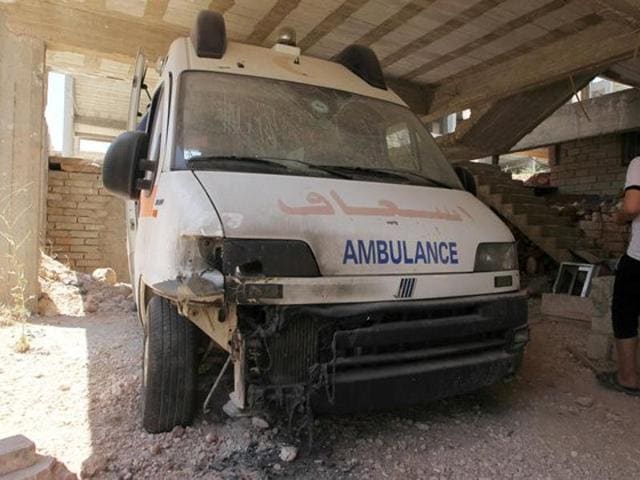 Syria: 18 killed in Aleppo as airstrikes hit hospital, market | World News