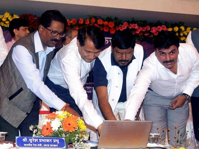 Stagger office timings to reduce crowds in trains: Prabhu | Mumbai news