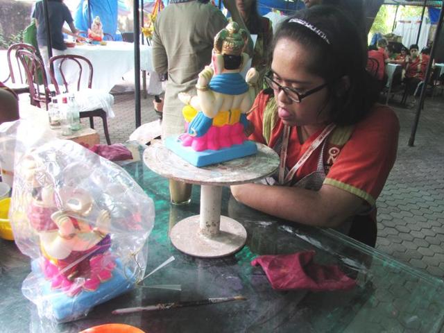 Making eco-friendly idols is therapy for these specially-abled women ...