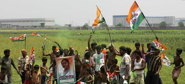 Song, dance and sweets mark Singur’s victory celebrations | Kolkata