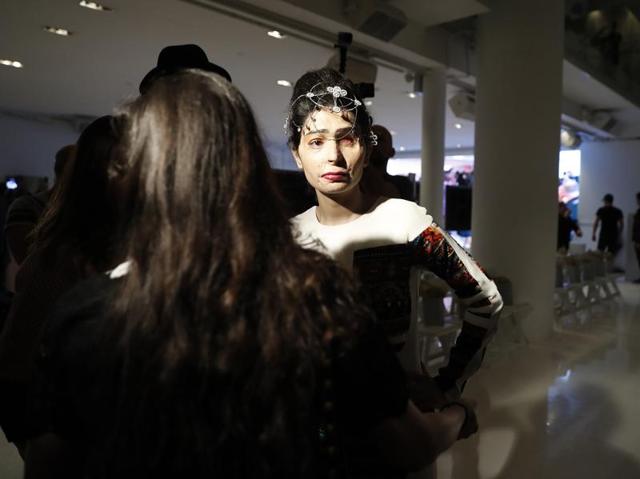 Acid attack survivor Reshma Qureshi and Sunny Leone slay NYFW ...