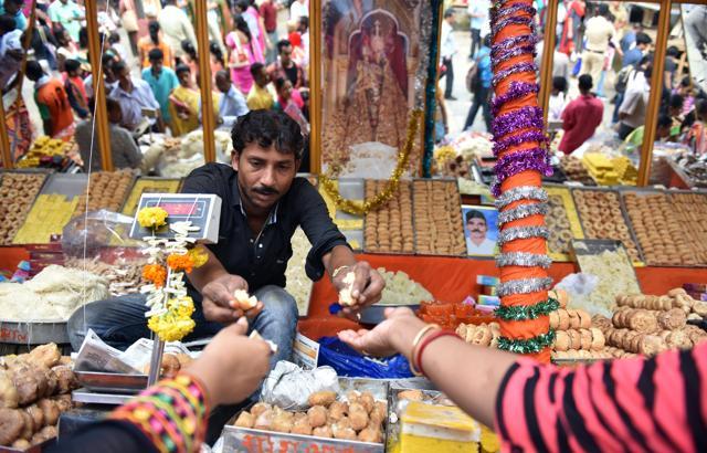 Bandra celebrates as Mount Mary fair kicks off | Mumbai news