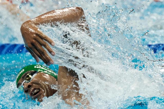 Paralympic swimmer lost his leg to a shark, now he imagines one for ...