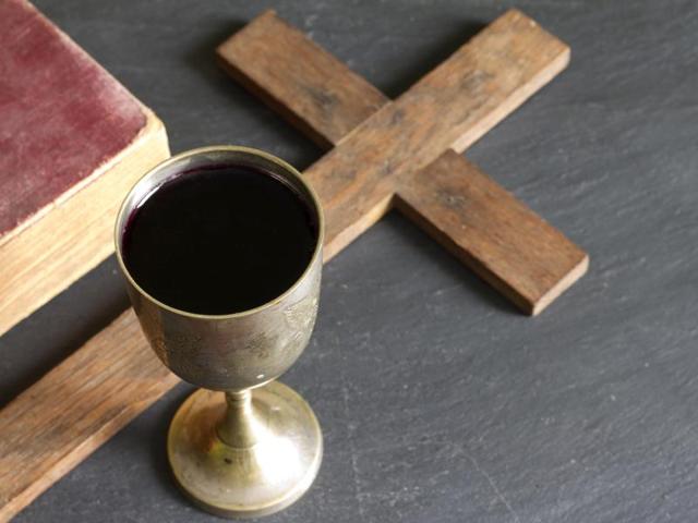 Brewing faith: US Christian groups gather at bar to discuss Jesus over ...