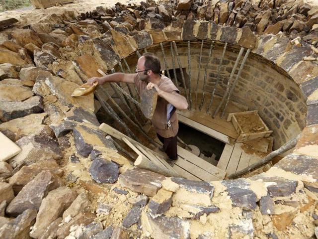 Builders go back in time to construct castle the good, old medieval way ...