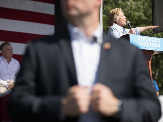 Clinton’s guards should disarm, ‘see what happens to her’: Trump ...