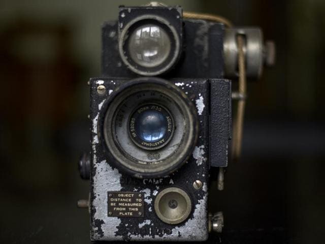 Shutter-bug supreme: The man with the largest camera collection ...