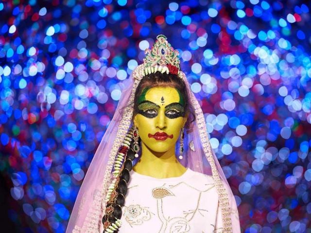 A look at London designer Ashish Gupta’s bizarre creations | Hindustan ...
