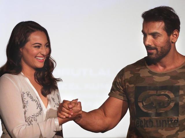 John Abraham, Sonakshi Sinha promote Force 2 | Hindustan Times