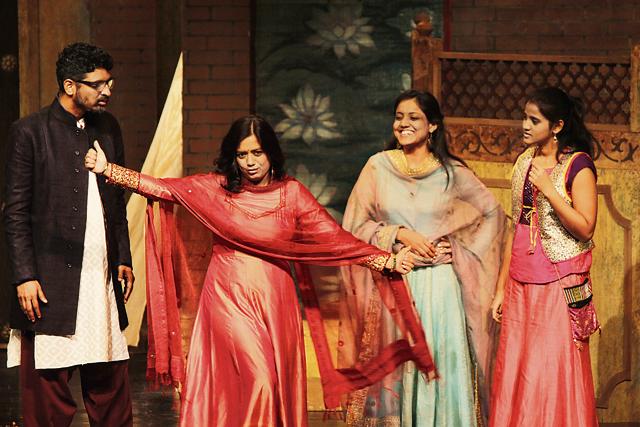 Watch play on Mumbai drag kings, Iranian impromptu production at ...