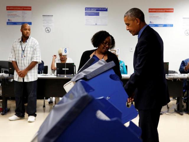 Leading by example, Obama casts early vote in Chicago for 2016 election ...