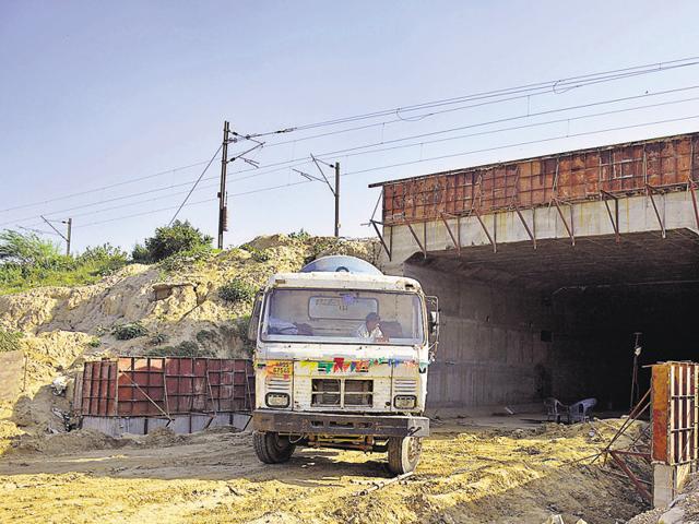 Ghaziabad: Vasundhara rail underpass to open by November | Hindustan Times
