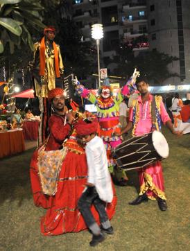 A dose of dhamaal at Diwali melas in Delhi | Hindustan Times