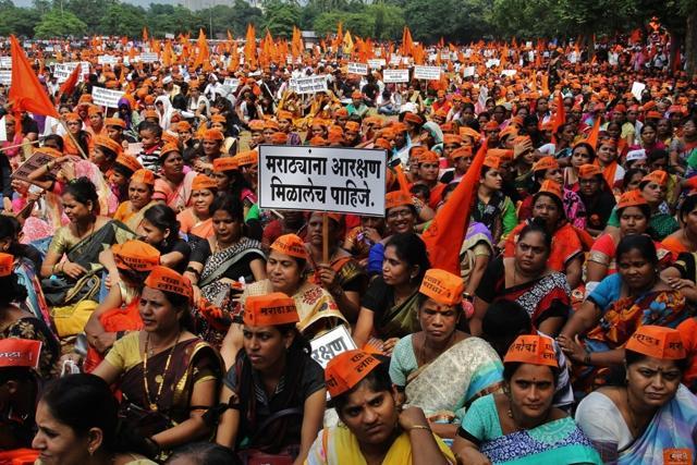 Marathas hold silent protest in Thane | Mumbai news - Hindustan Times