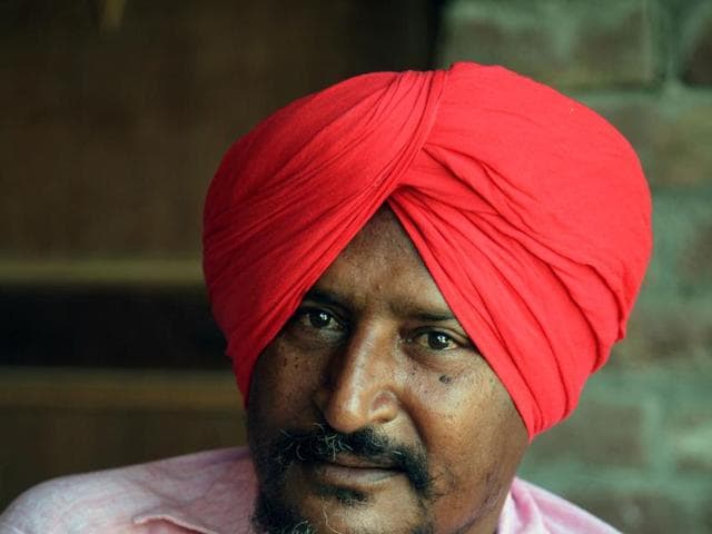 Songs sung true: Bant Singh sings for the landless, small farmers ...