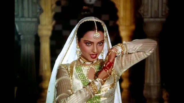 Dubai Film Festival to honour Rekha | Entertainment News