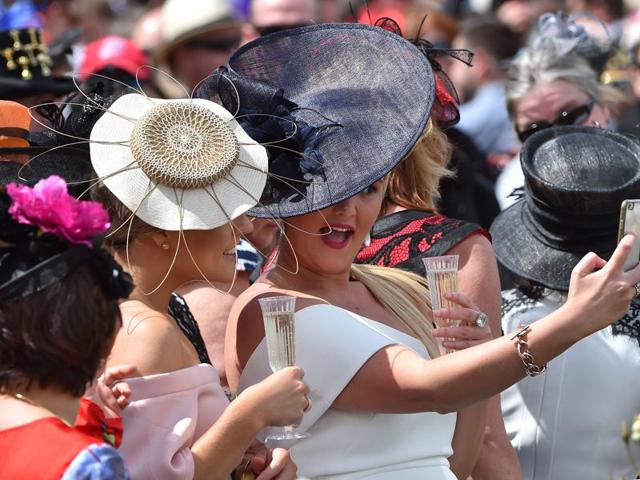 Fashion and divas: Totally insane hats at Melbourne Cup | Hindustan Times