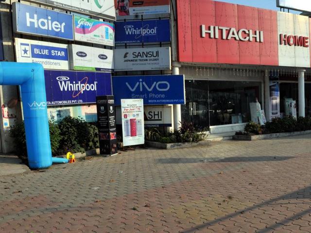 Retail outlets, traders see drop in sales in Indore | Hindustan Times