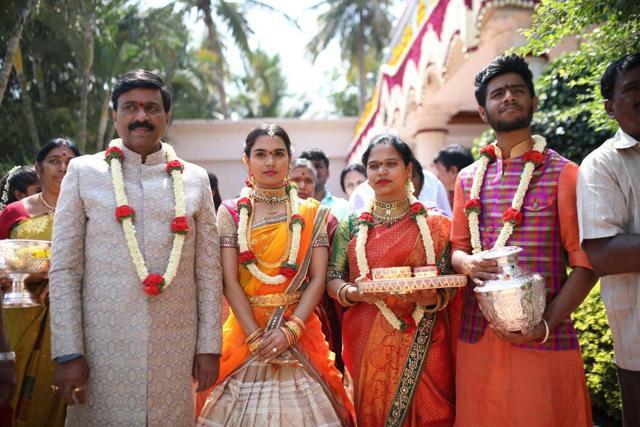 BJP, Congress leaders attend gala wedding of Janardhan Reddy’s daughter ...
