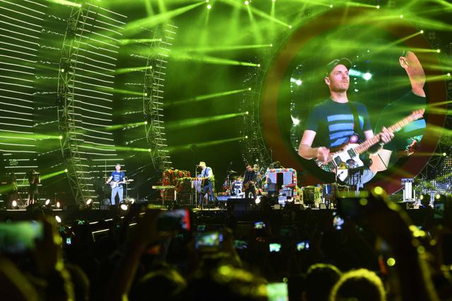 The best and worst of Global Citizen’s Coldplay concert in Mumbai ...