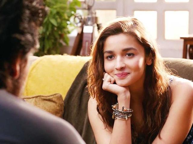 Dear Zindagi BO collection: Alia Bhatt-SRK starrer has made Rs 20 crore ...