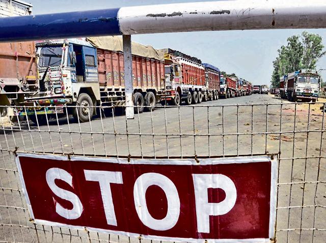 Attari integrated check post to get scanners, CCTV cams | Hindustan Times