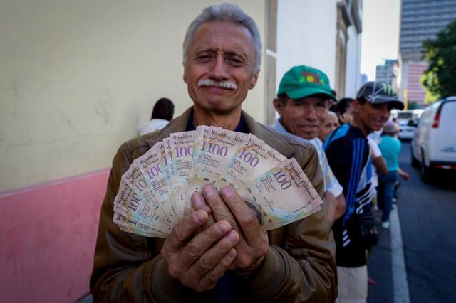 In pics | Burning notes, looting: How Venezuela reacted to ...