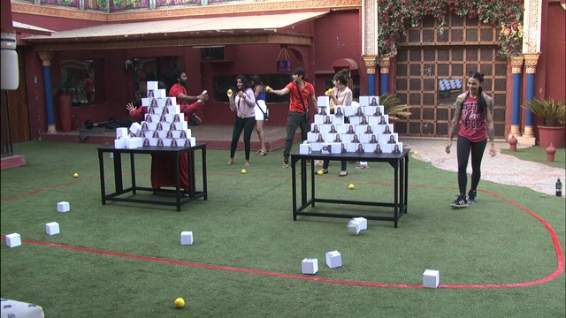 Bigg Boss 10, episode 82 preview: Swamiji kicked out after he ‘pees’ on ...