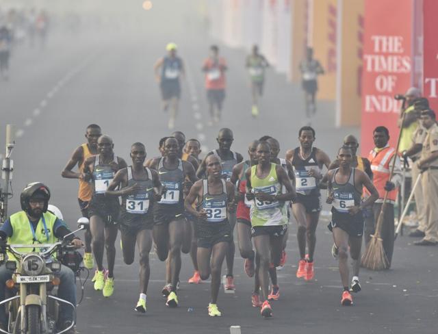 In pics: 40,000 runners participate in the 14th Mumbai marathon ...