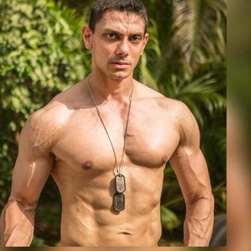 Life in La La Land: Extreme fans whose lives have been shaped by ...