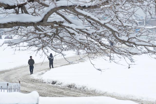 Afghanistan: Heavy snow, multiple avalanches kill over 100 in Nuristan ...