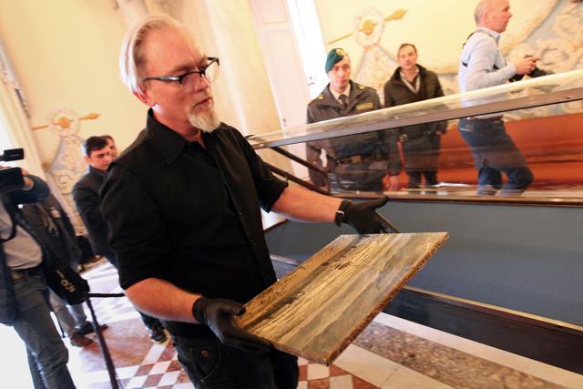 Stolen by drug mafia 14 years ago, Van Gogh masterpieces now on display ...