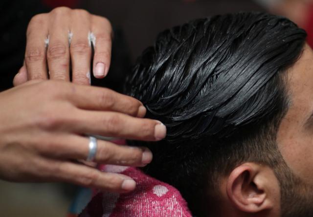 Watch | Want the hottest cut of them all? This Palestinian barber ...