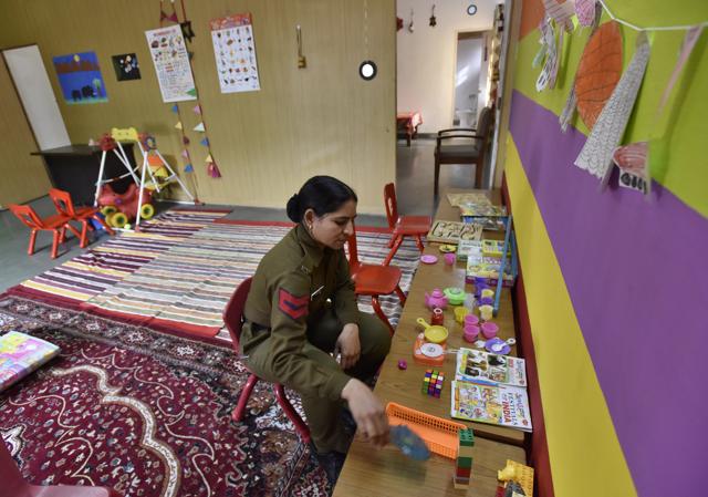 Gurgaon police station livens up with colours, toys and a nanny. Here’s ...