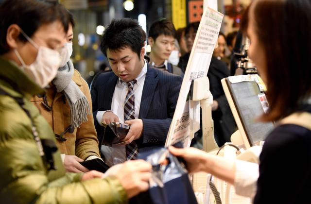 Haruki Murakami fans line up outside bookstores for new novel, Killing ...