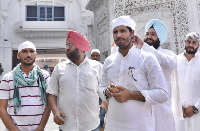 Dera poll support row: Takht awards ‘punishment’ to 39 leaders for violating edict - Hindustan Times