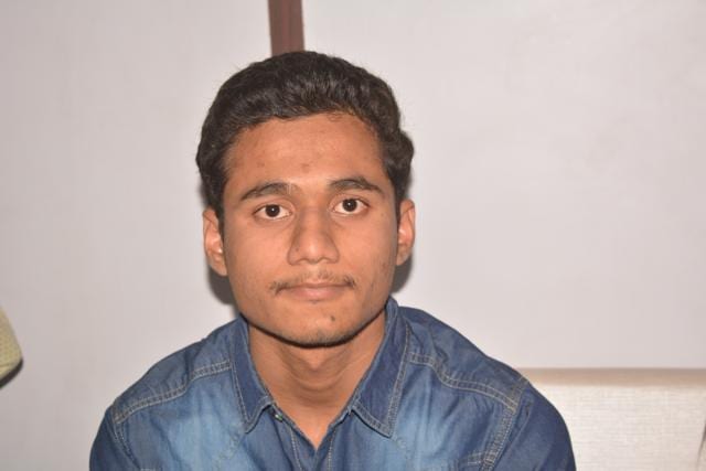 PM Modi’s fans, JEE Main 2017 toppers in Dehradun want to help him ...