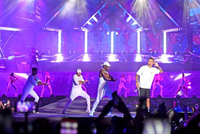 Highlights: He came, he sang, Mumbai swooned, Justin Bieber enthralled ...