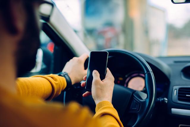 Here’s why using a cell phone while driving can be dangerous | Health ...