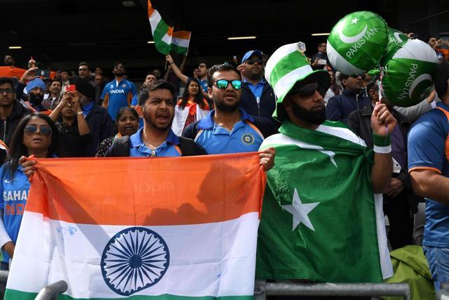 India vs Pakistan: Players, fans display spirit of cricket at Edgbaston ...