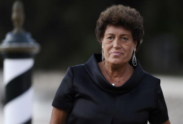 Carla Fendi, fashion icon and philanthropist, dies at 79 | Fashion Trends