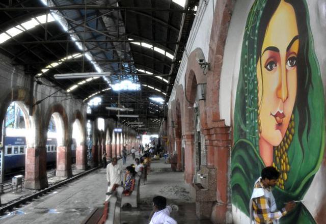 Ghaziabad junction getting a makeover with ‘stress free paintings ...