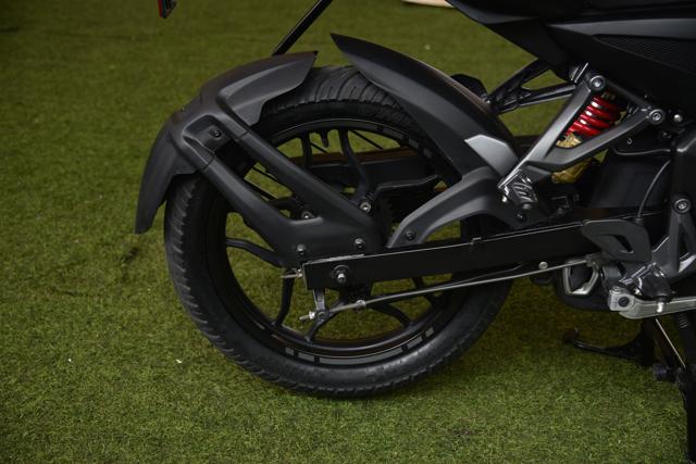 Bajaj Pulsar NS160: Does it have the makings of a good premium 150 ...