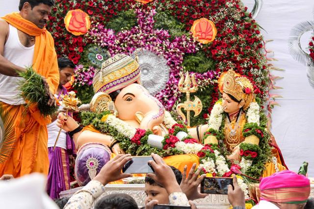 Meet Pune’s most revered Ganeshas and people’s ‘Manache Ganpati ...