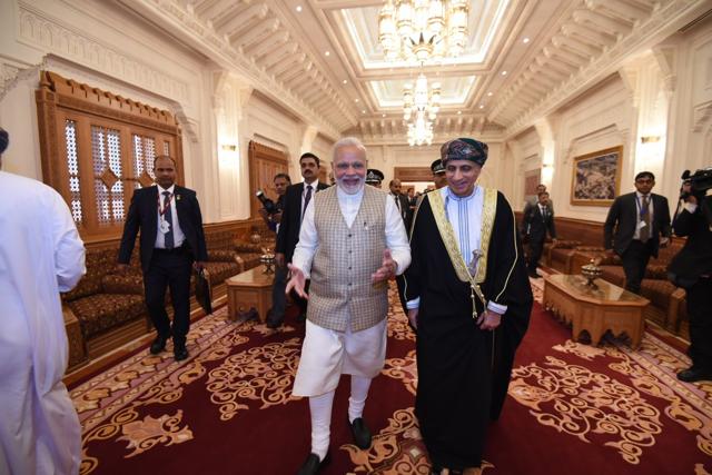 Modi in Oman Highlights: PM woos investors at business meet, visits ...