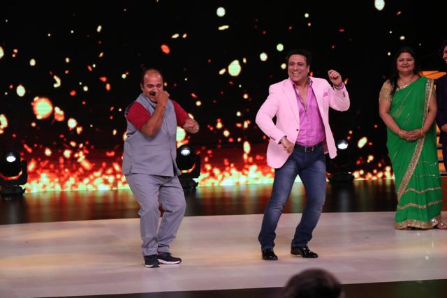 Dancing uncle Sanjeev Srivastava shakes a leg with Govinda, Madhuri ...